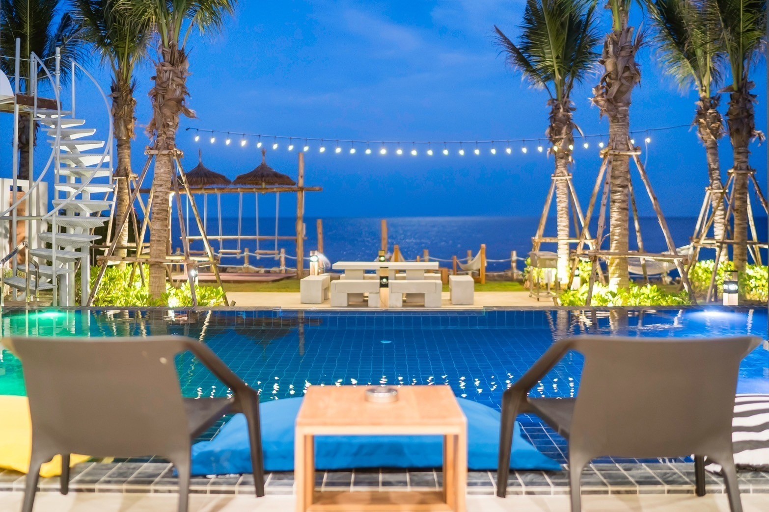 Amber‘A Beach Villa - Lazy Day HuaHin บ้านพักที่พักพูลวิลล่าหัวหิน ติด ...