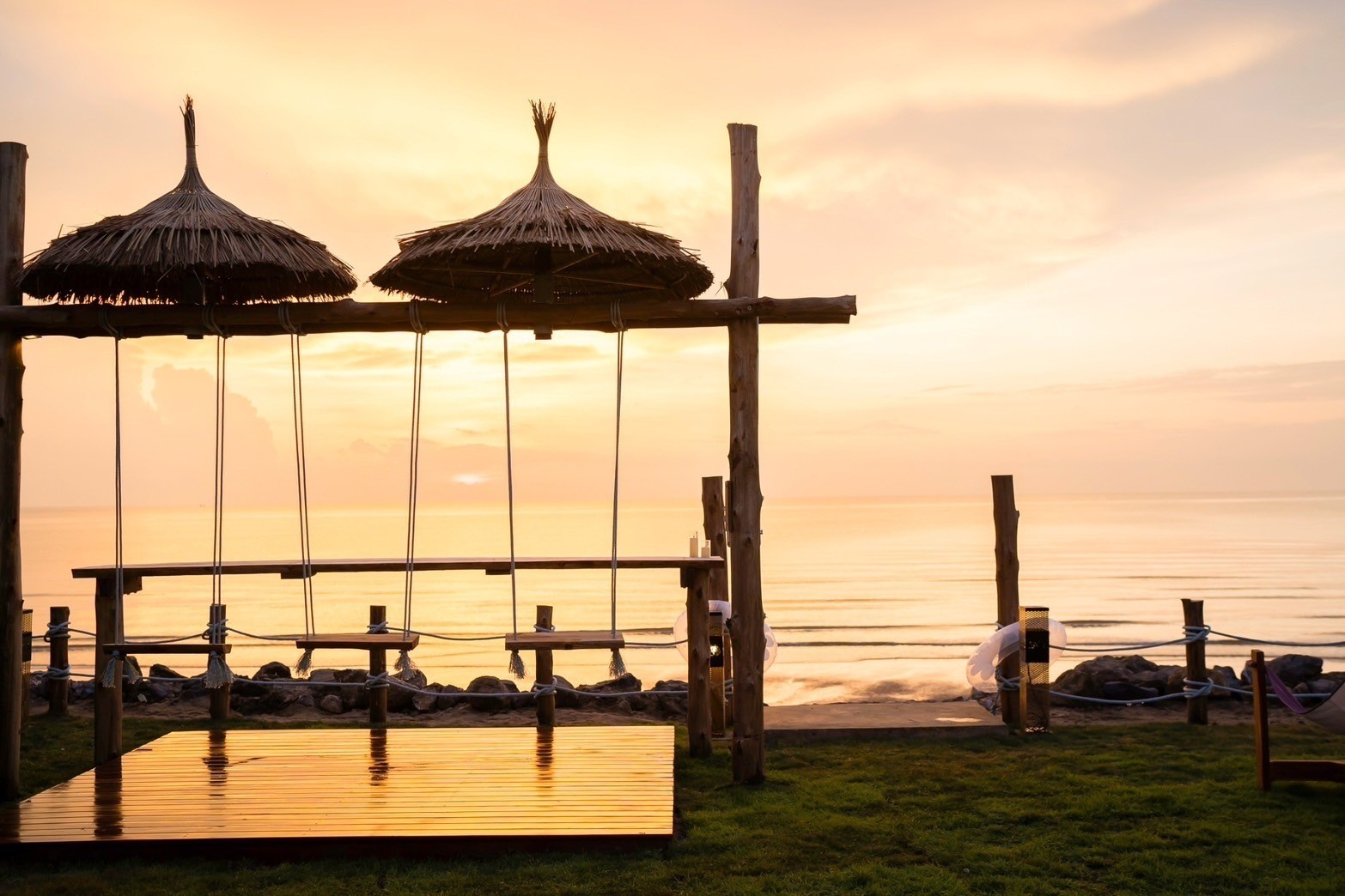 Amber‘A Beach Villa - Lazy Day HuaHin บ้านพักที่พักพูลวิลล่าหัวหิน ติด ...