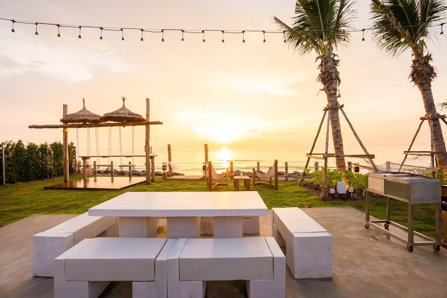 Amber‘A Beach Villa - Lazy Day HuaHin บ้านพักที่พักพูลวิลล่าหัวหิน ติด ...