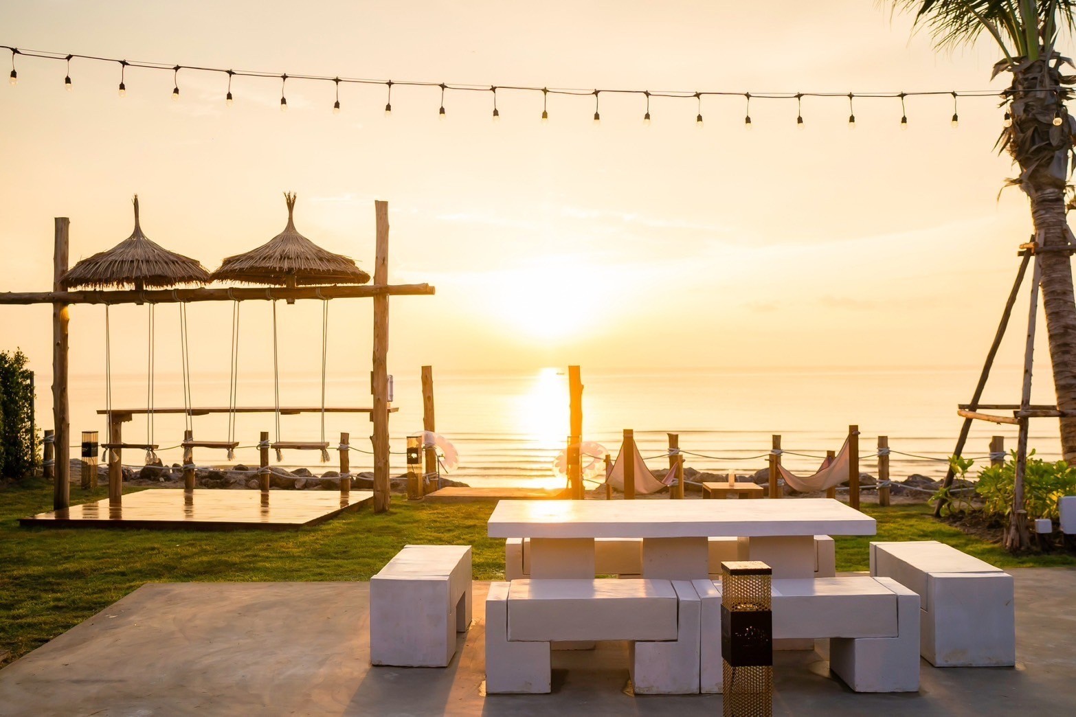 Amber‘A Beach Villa - Lazy Day HuaHin บ้านพักที่พักพูลวิลล่าหัวหิน ติด ...