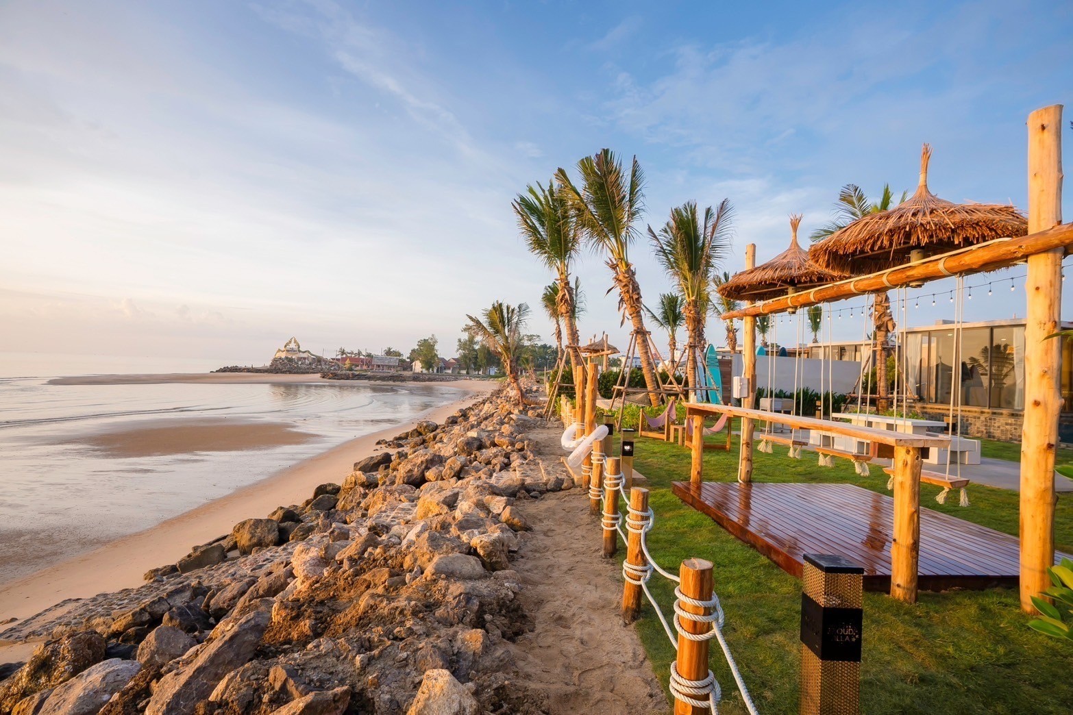 Amber‘A Beach Villa - Lazy Day HuaHin บ้านพักที่พักพูลวิลล่าหัวหิน ติด ...