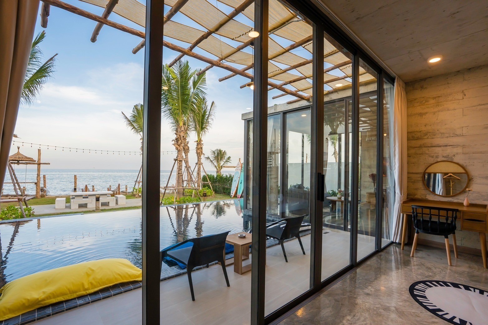 Amber‘A Beach Villa - Lazy Day HuaHin บ้านพักที่พักพูลวิลล่าหัวหิน ติด ...