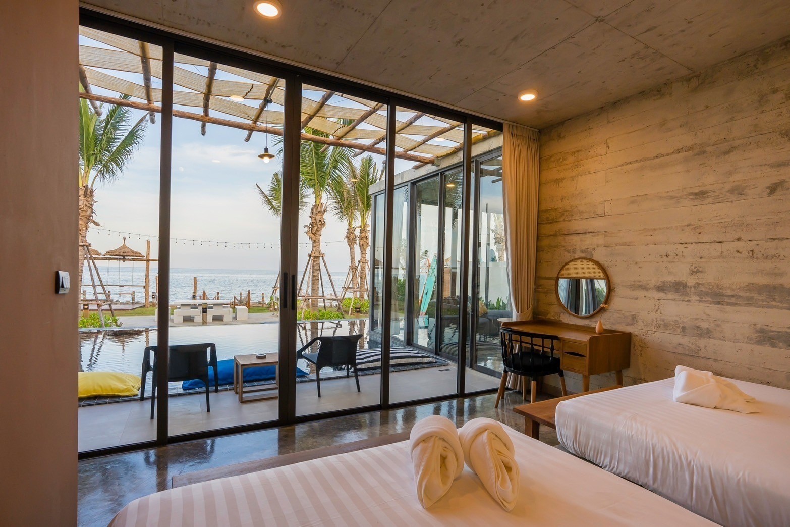 Amber‘A Beach Villa - Lazy Day HuaHin บ้านพักที่พักพูลวิลล่าหัวหิน ติด ...